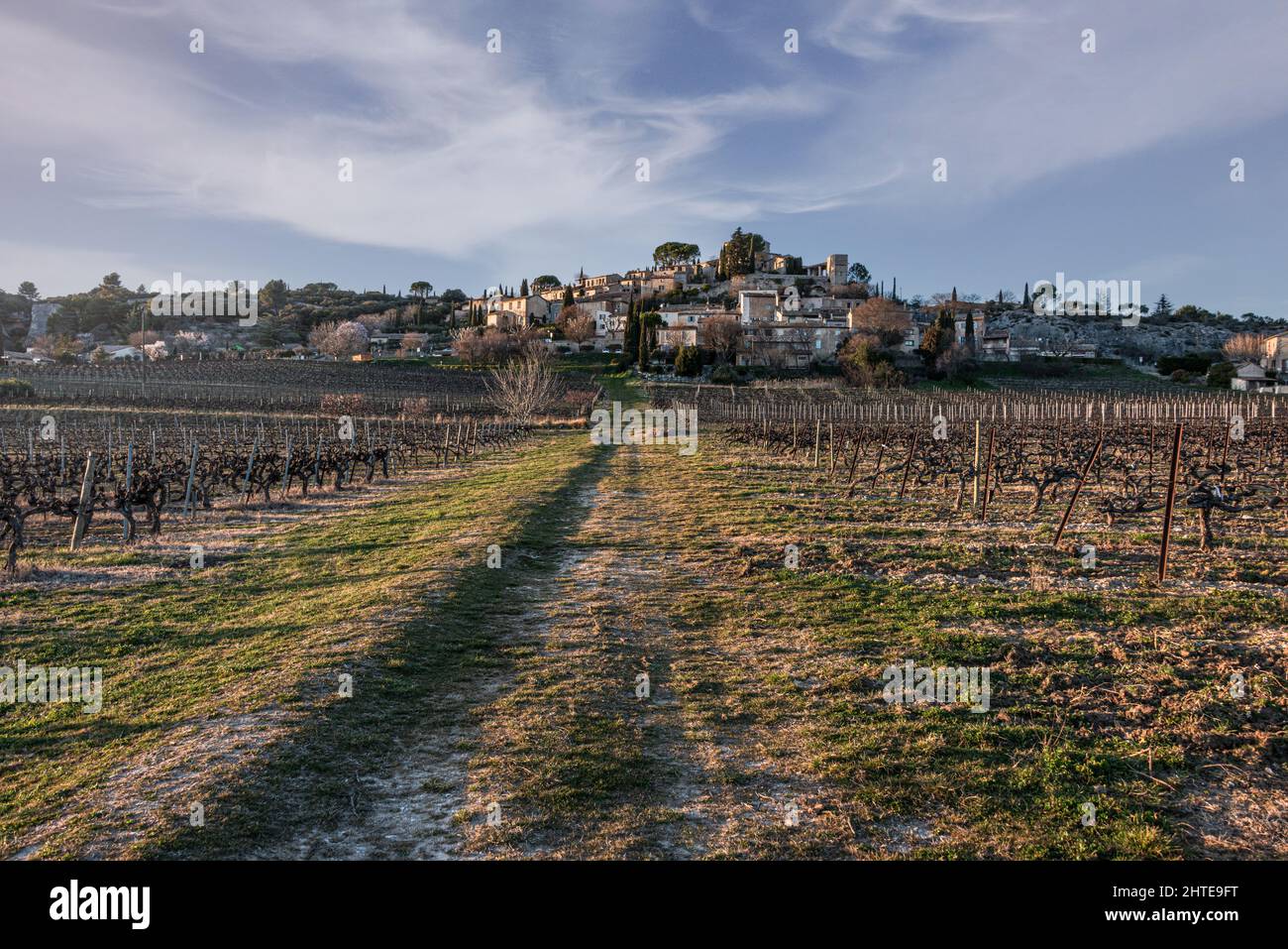 Luberon national park hi-res stock photography and images - Alamy