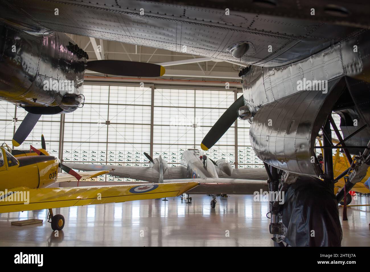 WW2-Era airplanes facing a closed hangar door in Hamilton, Canada Stock ... WW2-Era airplanes facing a closed hangar door in Hamilton, Canada Stock ...