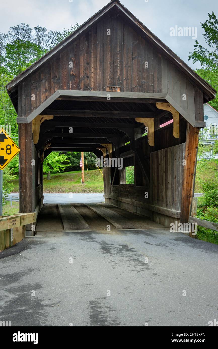 Warren road bridge hi-res stock photography and images - Alamy