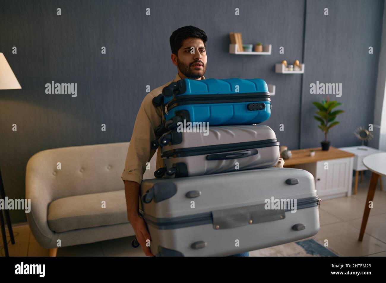 Hurrying hi-res stock photography and images - Alamy