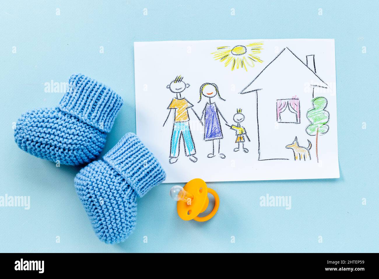 Mom dad and me - child drawing. Adoption concept Stock Photo - Alamy