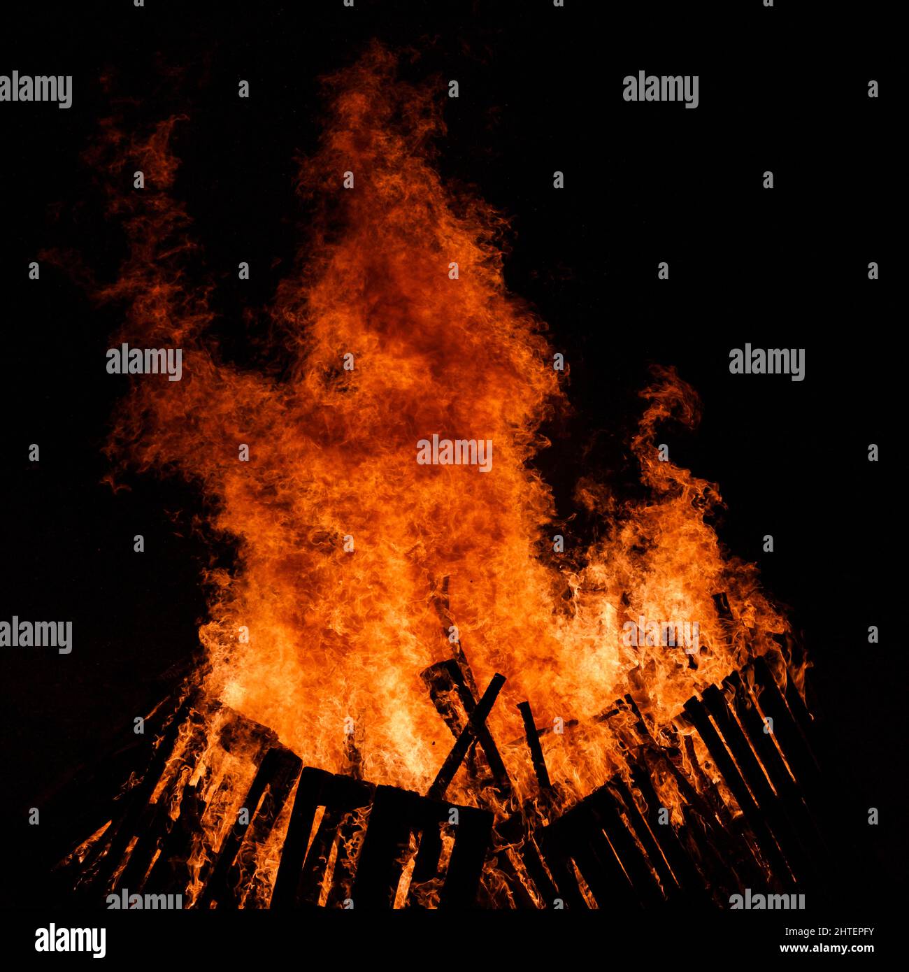 Fire flames background. Red hot flames of fire Stock Photo - Alamy