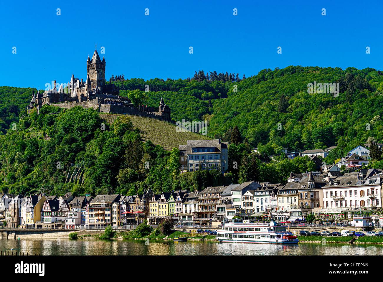 Town of Cochem with the imperial Castle. Historic european castle Stock ...