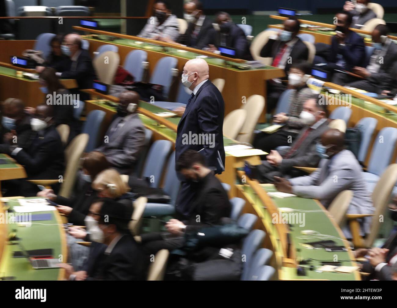 United nations general assembly room hi-res stock photography and ...