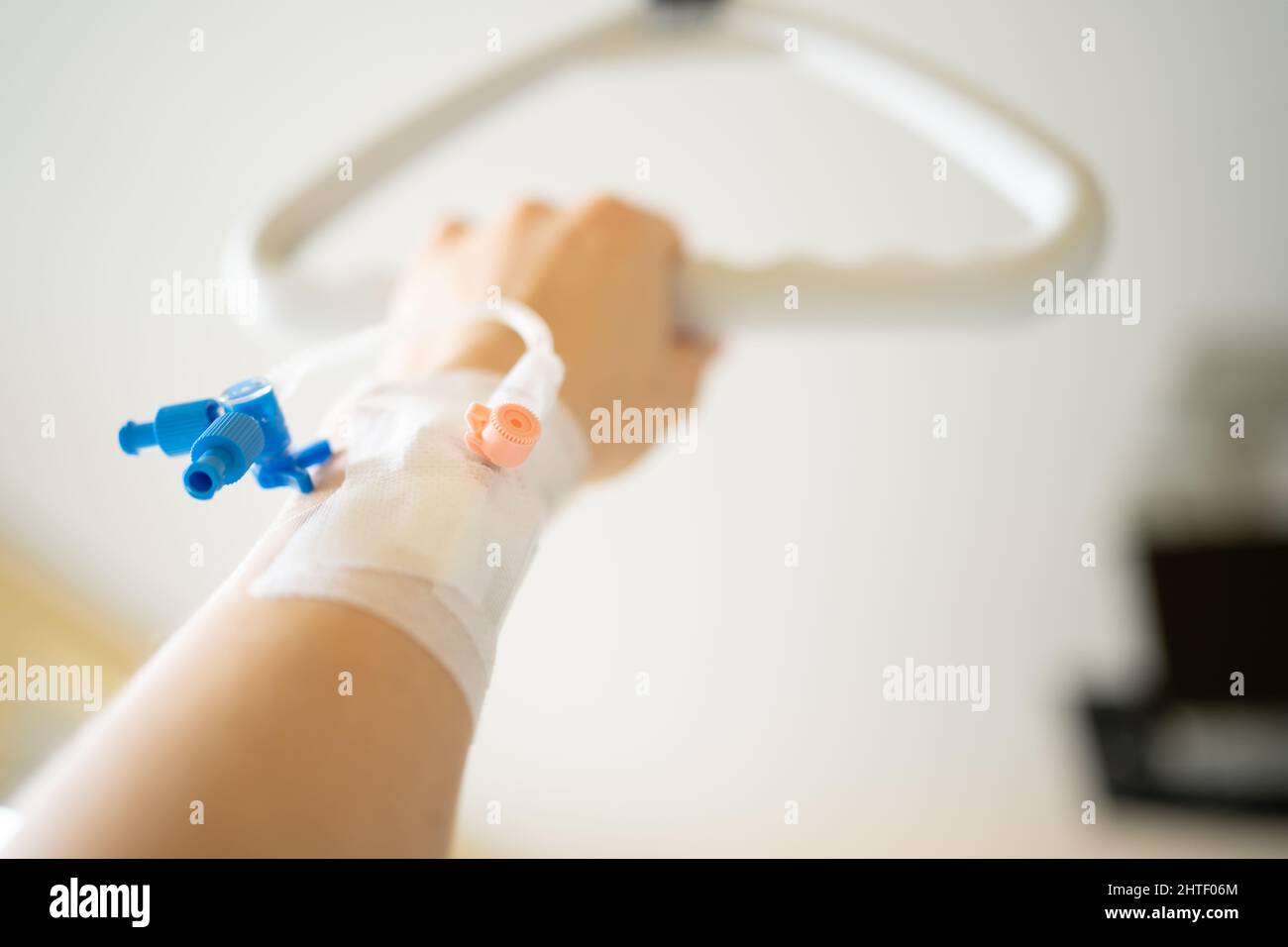 Young woman in the hospital after surgery Stock Photo - Alamy