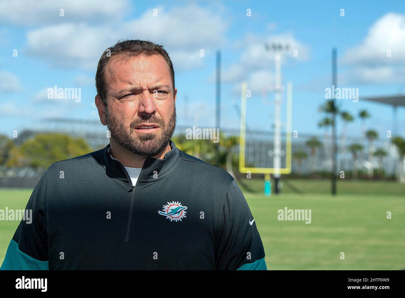 Frank smith dolphins hi-res stock photography and images - Alamy