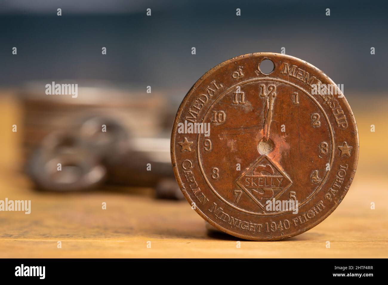 CAPTAIN MIDNIGHT SKELLY OIL SPINNER COIN TOKEN Stock Photo - Alamy