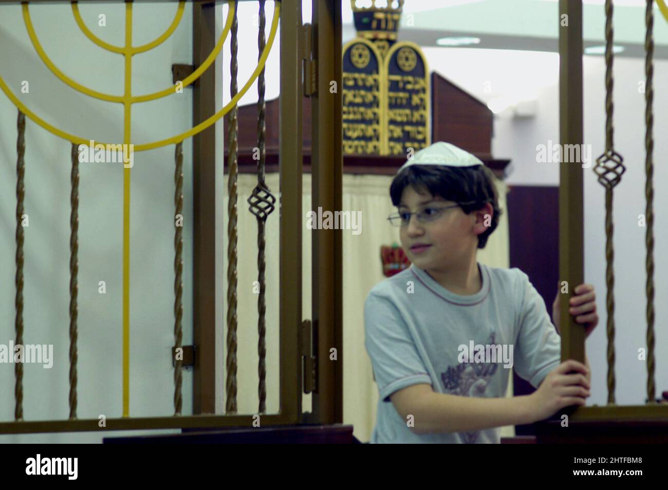 Rome, Italy 11/03/2003: Young Jews prepare Bat-Bar Mitzvah in a Jewish ...