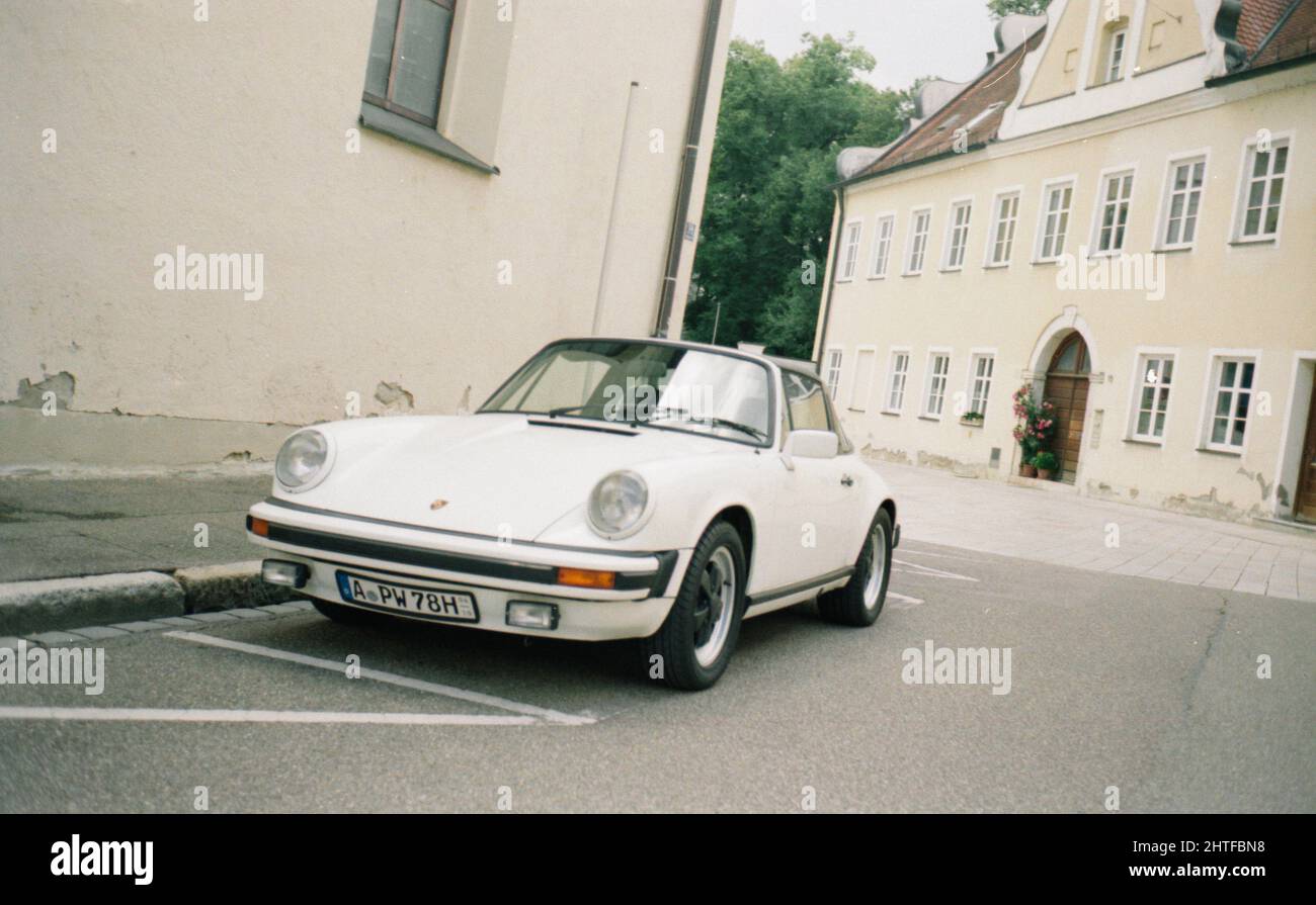 Old porsche hi-res stock photography and images - Alamy