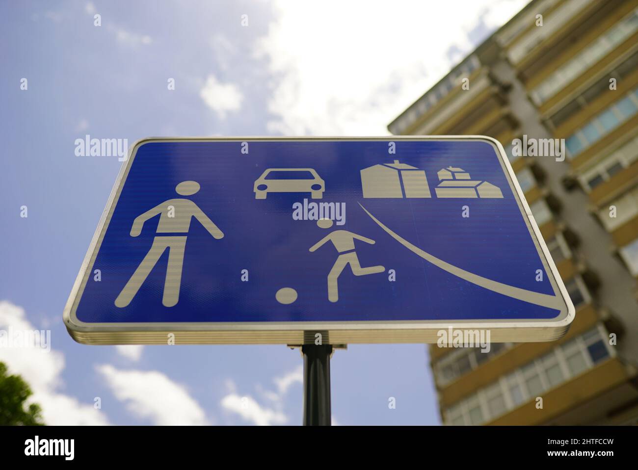 Low angle shot of a residential area road sign Stock Photo - Alamy