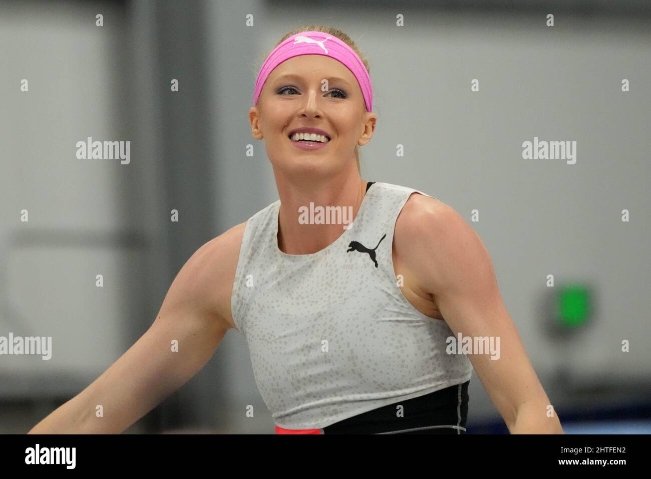 Sandi Morris celebrates after winning the women's pole vault at 15-9 (4 ...