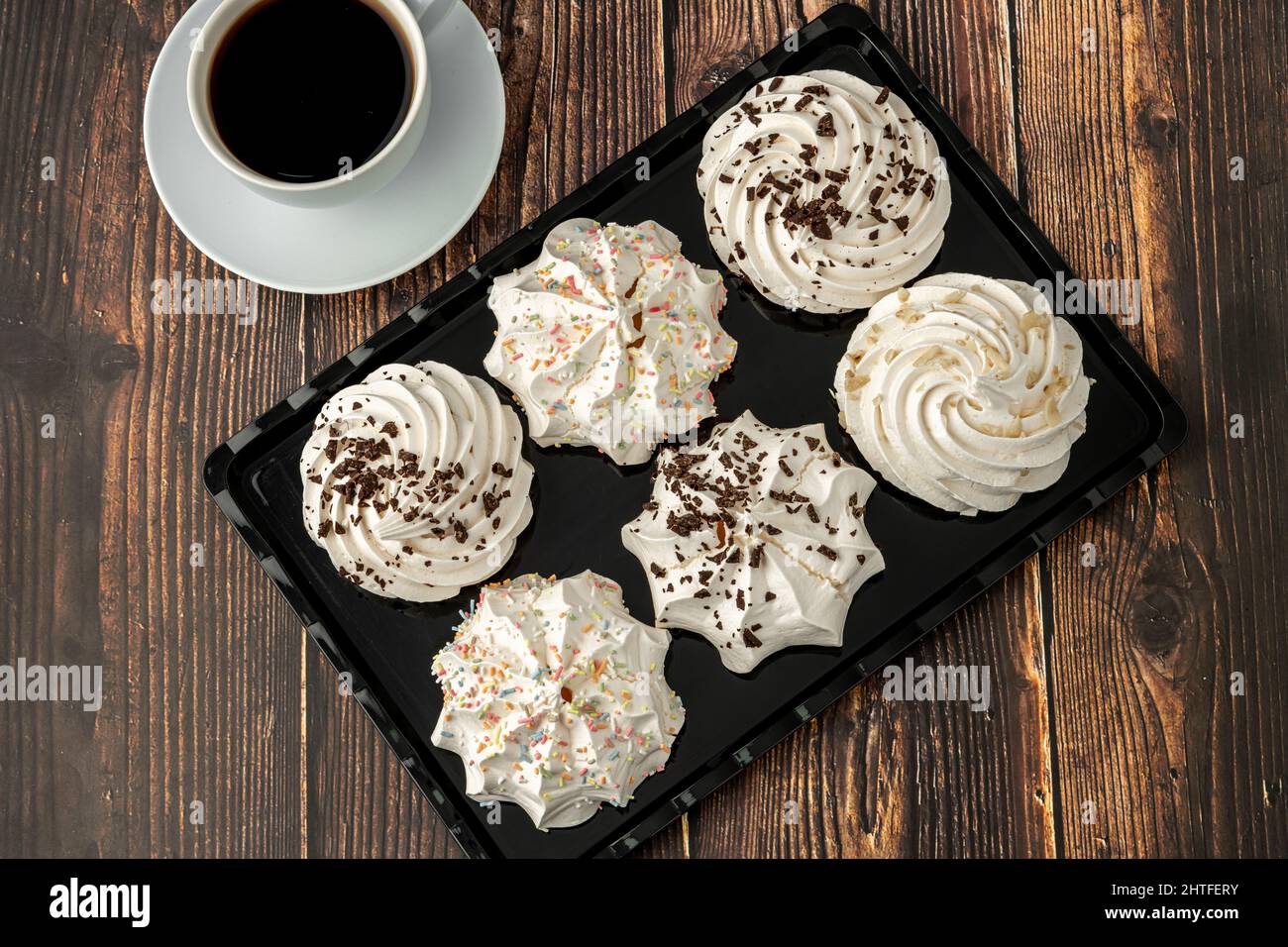 Mini meringue cake cream hi-res stock photography and images - Alamy