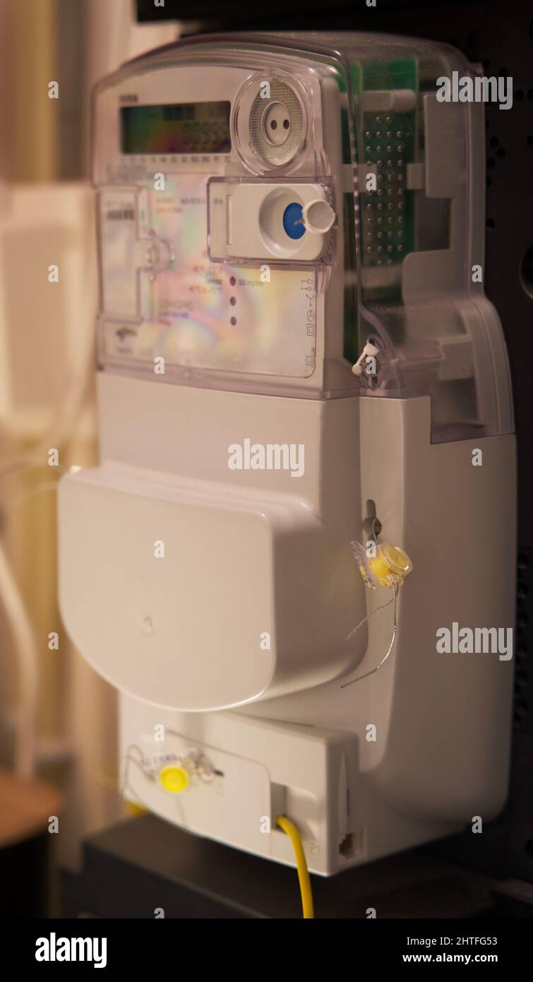 Smart meter installation hi-res stock photography and images - Alamy