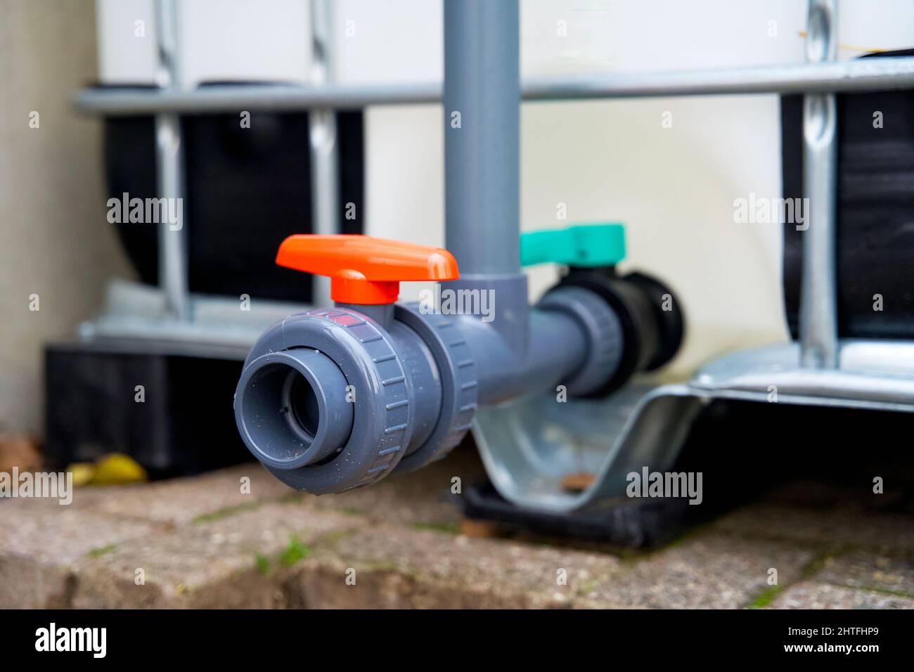 Irrigation system for watering a vertical green wall garden on behalf ...