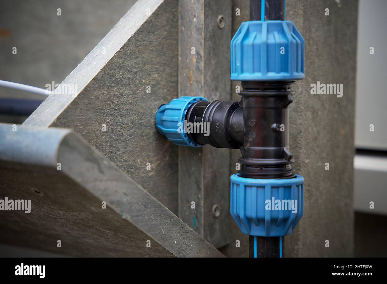 Irrigation system for watering a vertical green wall garden on behalf ...