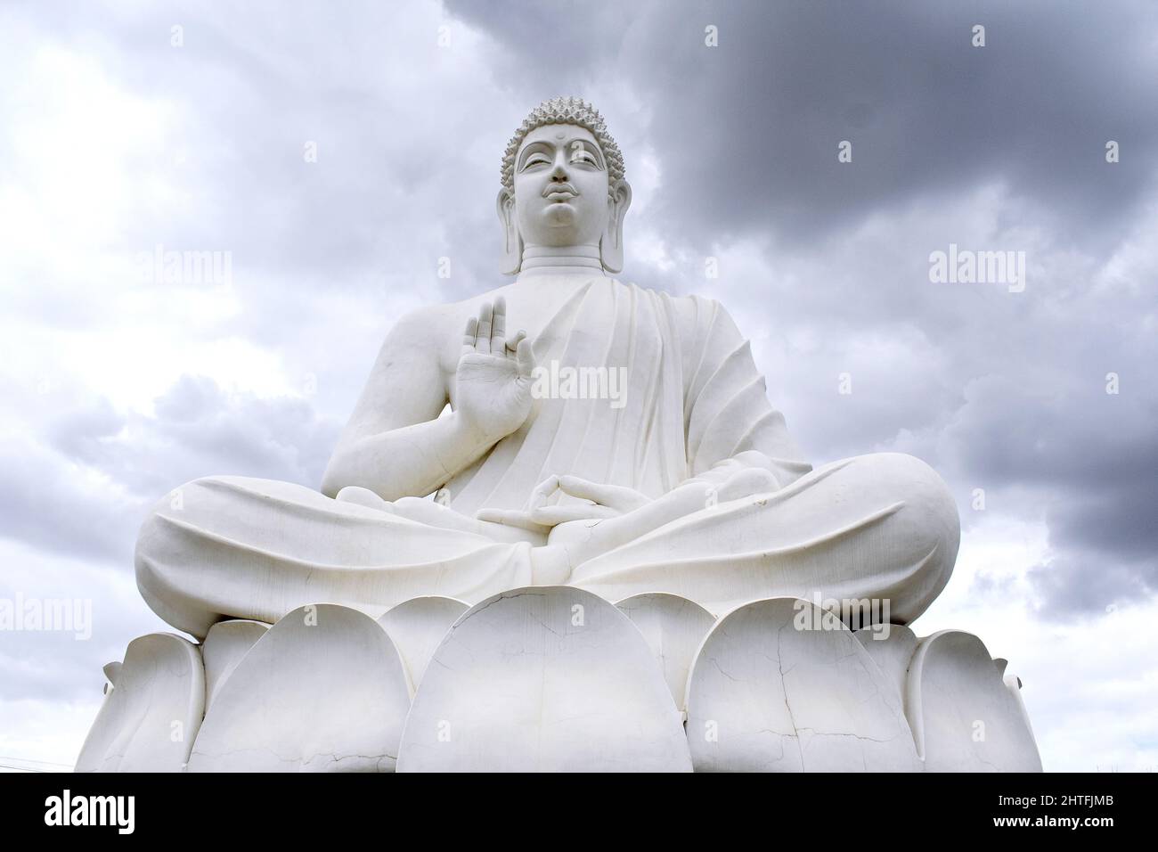 Buddha statue - Worshiper of Non Violence Stock Photo - Alamy