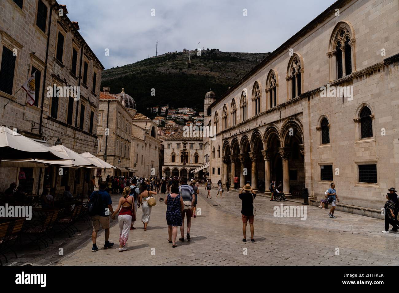 Roaming around the city hi-res stock photography and images - Alamy