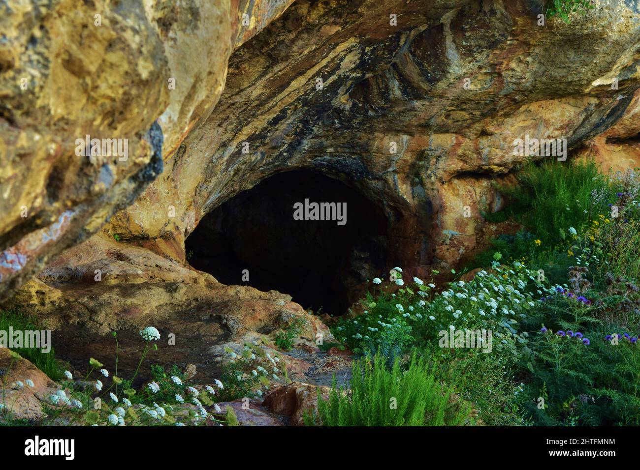Limestone cave in Birzebbuga, Malta Stock Photo - Alamy