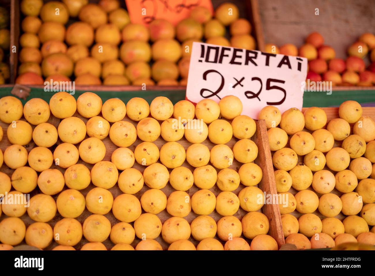 Mercado de guayaba hi-res stock photography and images - Alamy