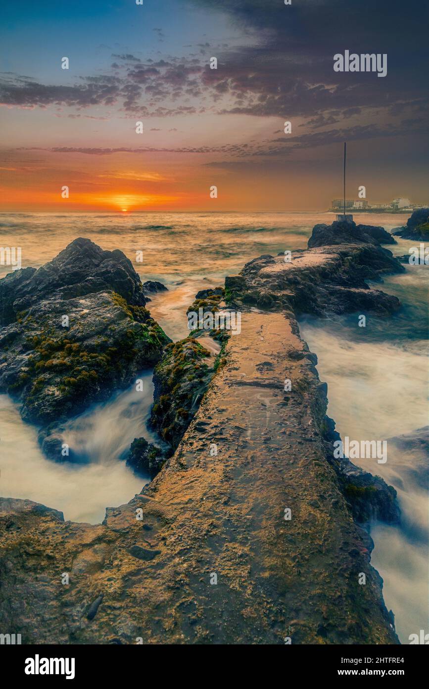 Mesmerizing shot ocean wave hi-res stock photography and images - Alamy
