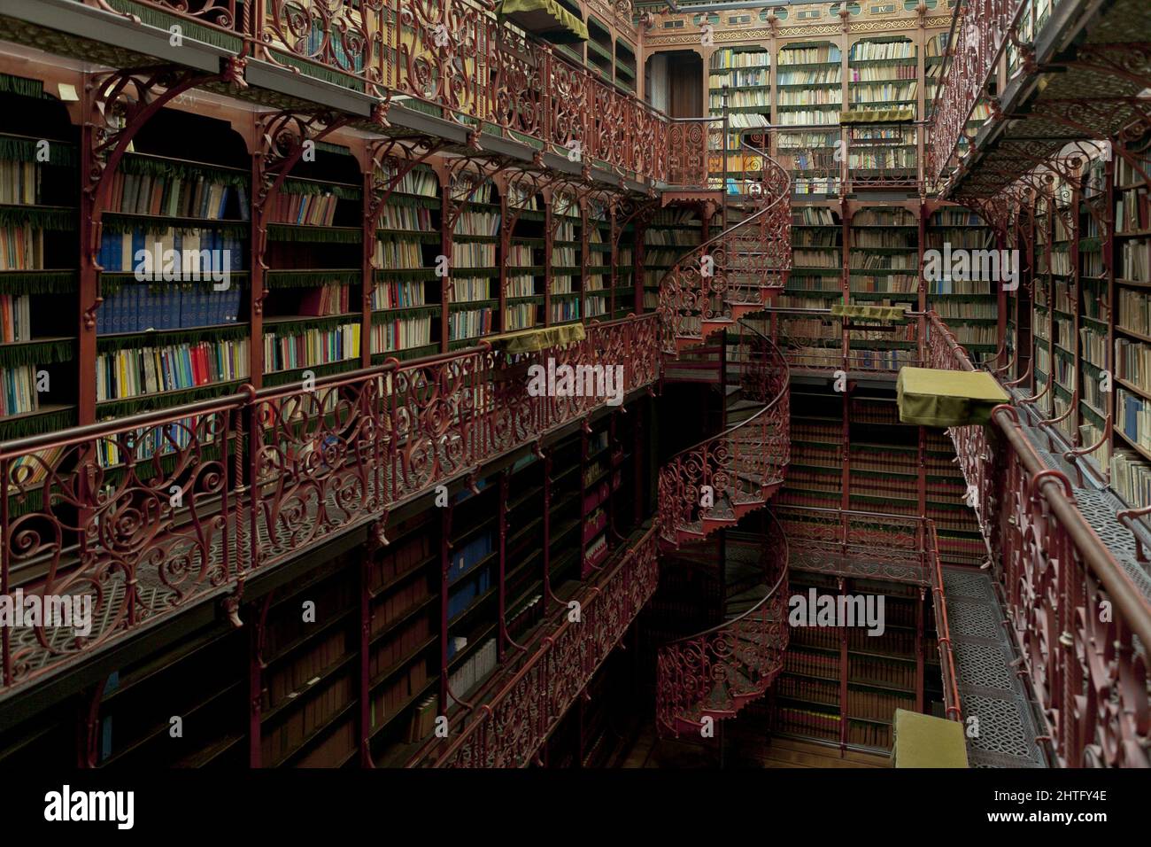 Dutch parliament library in The Hague Stock Photo - Alamy