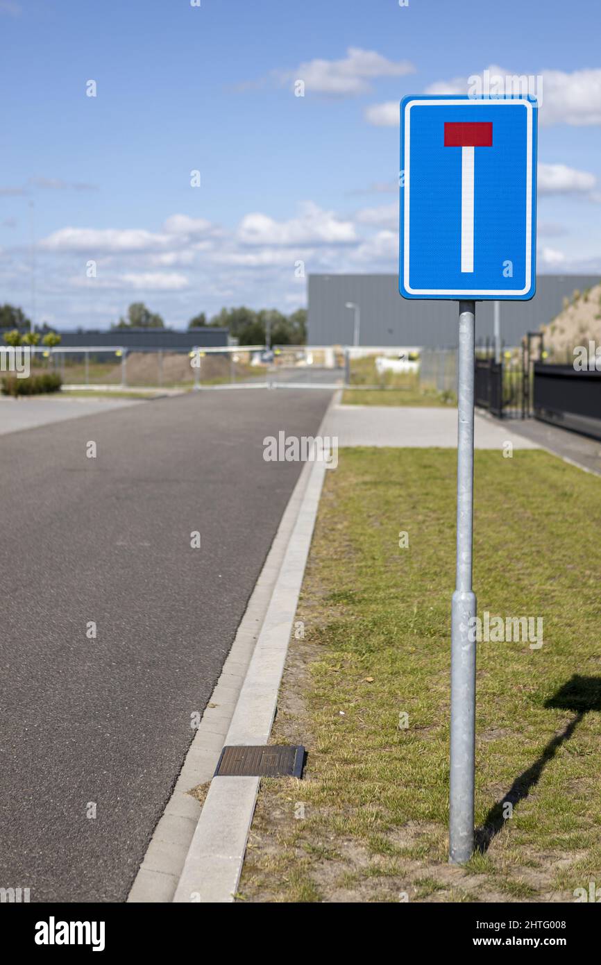 Traffic sign dead end road Stock Photo - Alamy