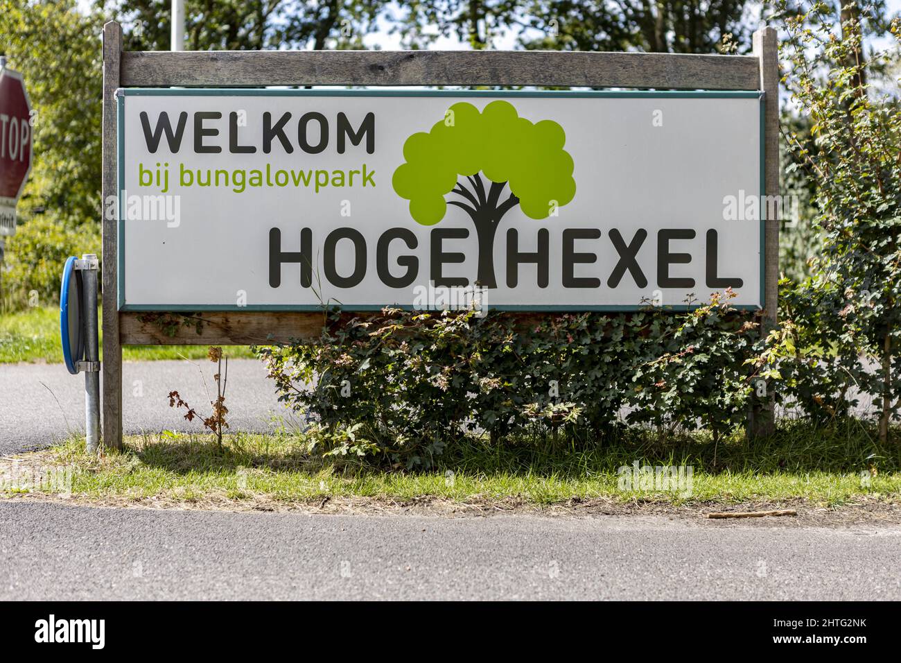 Welcome to holland park sign hi-res stock photography and images - Alamy