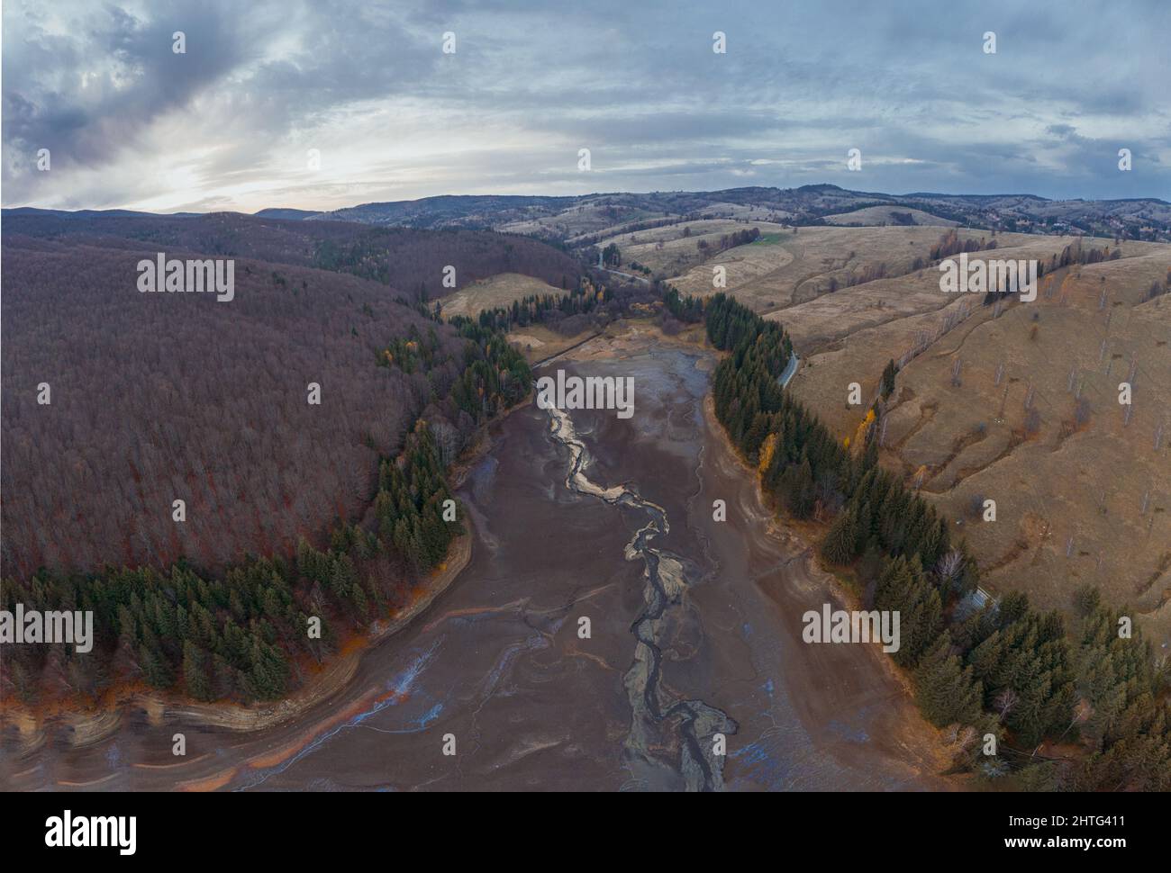 Aerial view large beautiful field hi-res stock photography and images ...