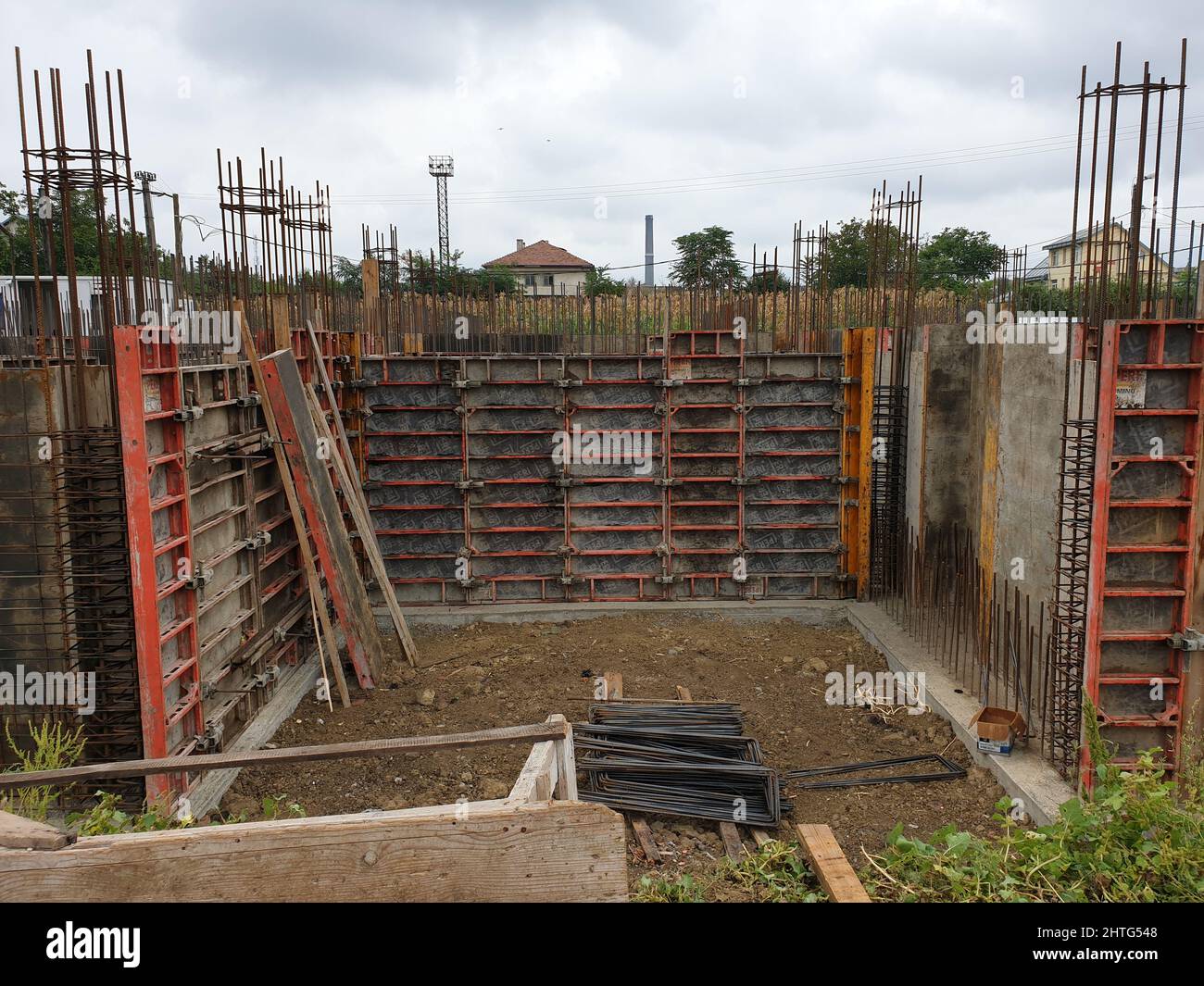 Empty lot for the construction of houses Stock Photo - Alamy