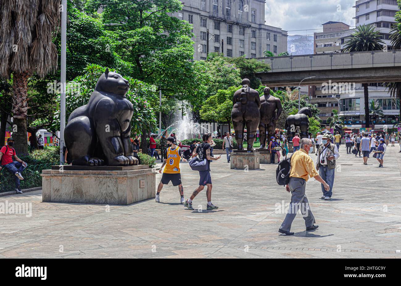 Visitors and Bronze sculptures at Parque Botero, Medellín, Colombia ...