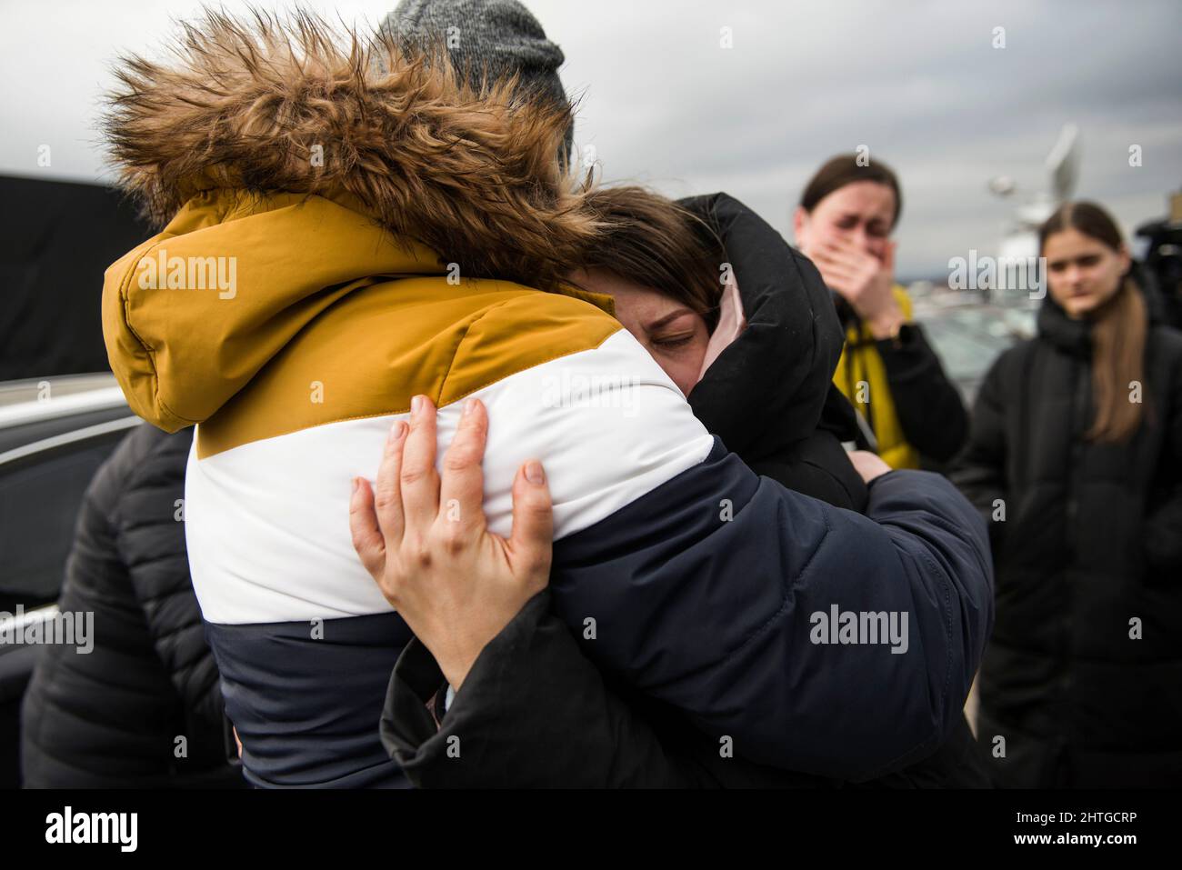 Poland ukraine crying hi-res stock photography and images - Alamy