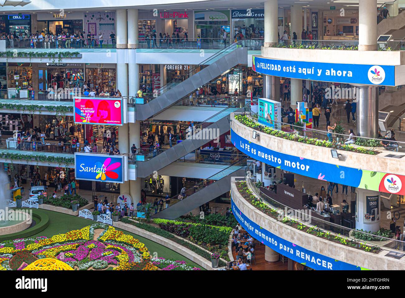 Centro comercial Santa Fe, Medellín, Colombia Stock Photo - Alamy