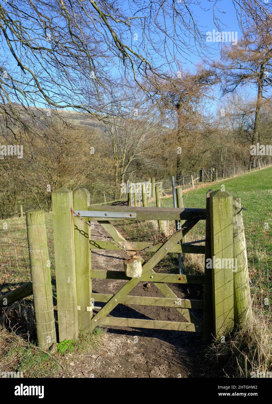 Weighted stones hi-res stock photography and images - Alamy