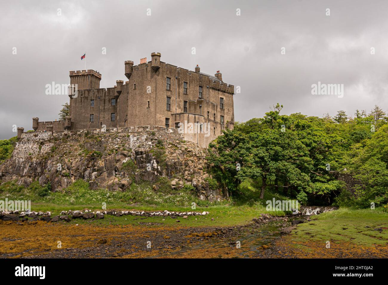Historic Dunvegan Castle, home of the McLeod's Scottish Clans in ...