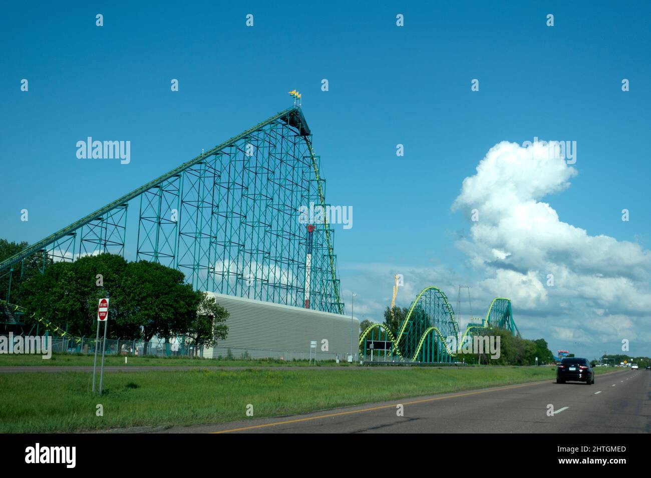 Valleyfair amusement park with steep roller coaster ride in view ...