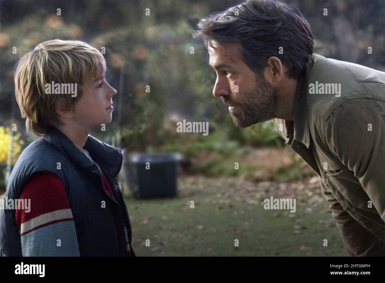 THE ADAM PROJECT, from left: Walker Scobell, Ryan Reynolds, 2022. ph ...