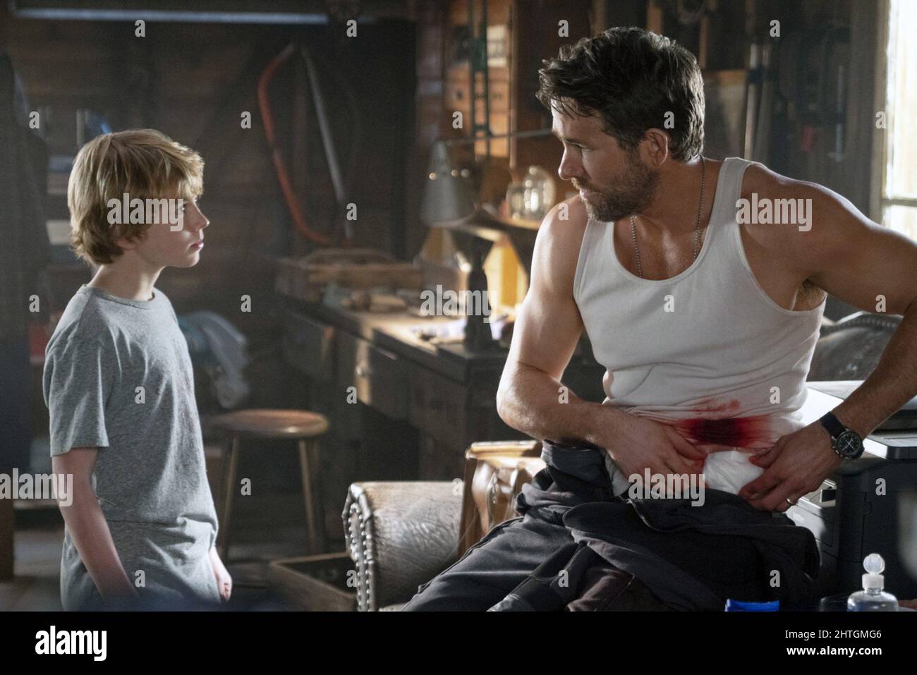 THE ADAM PROJECT, from left: Walker Scobell, Ryan Reynolds, 2022. ph ...