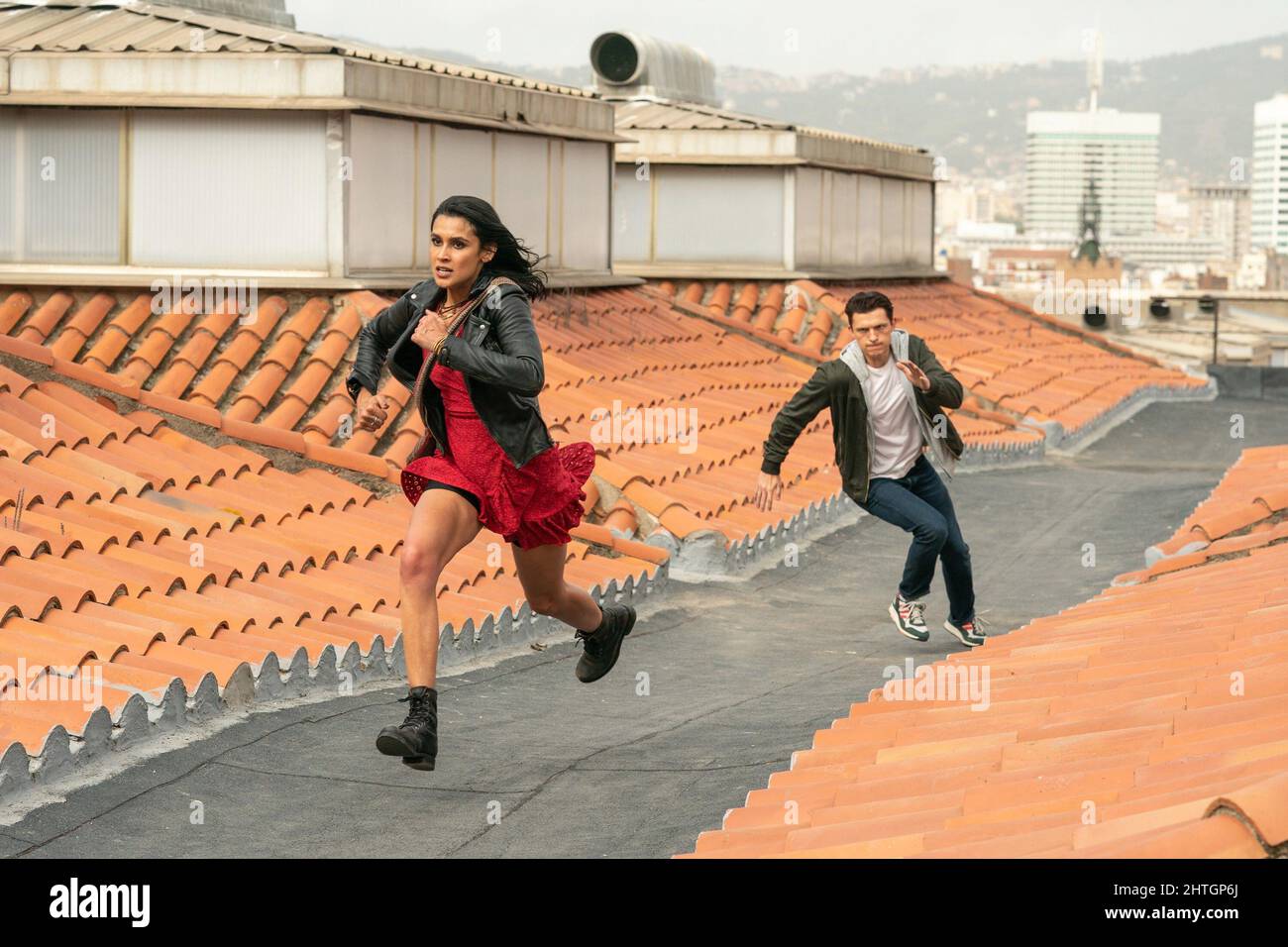 UNCHARTED, from left: Sophia Ali, Tom Holland, 2022. photo by: Clay ...