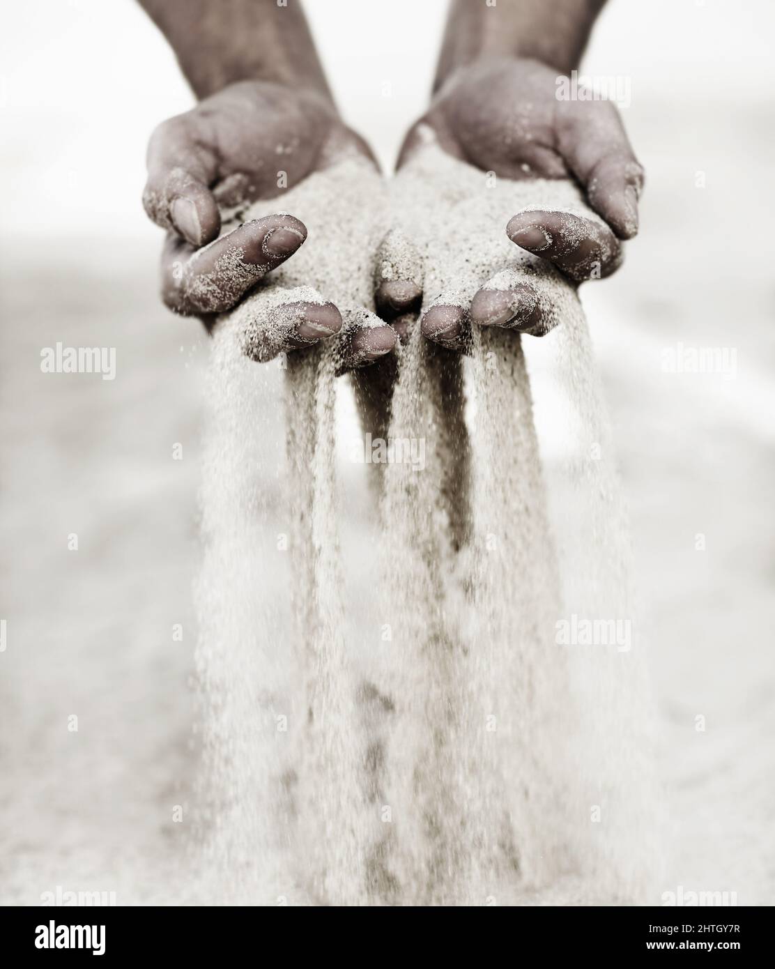 Hand touching sand african hi-res stock photography and images - Alamy