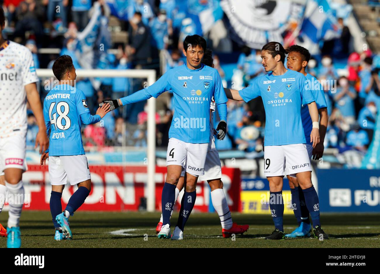 NHK Spring Mitsuzawa Football Stadium, Kanagawa, Japan. 27th Feb, 2022. Hideto Takahashi ...