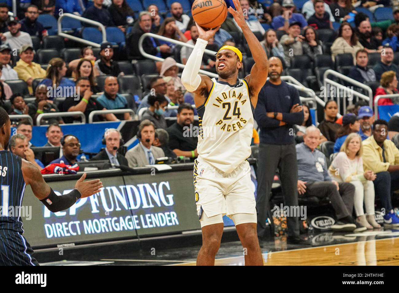 Three point shooting hi-res stock photography and images - Alamy