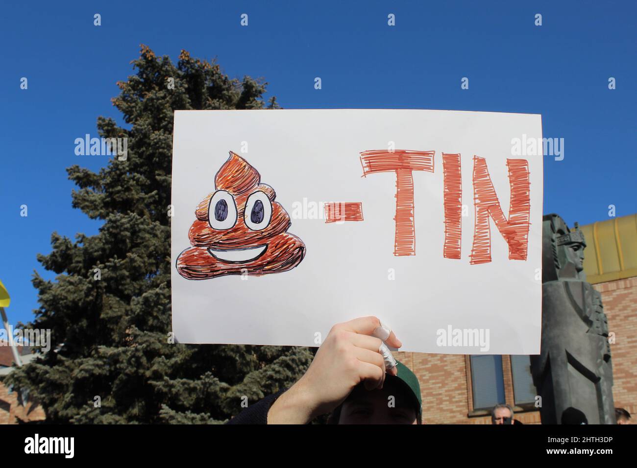Poo-tin protest sign at Ukrainian Village in Chicago Stock Photo - Alamy