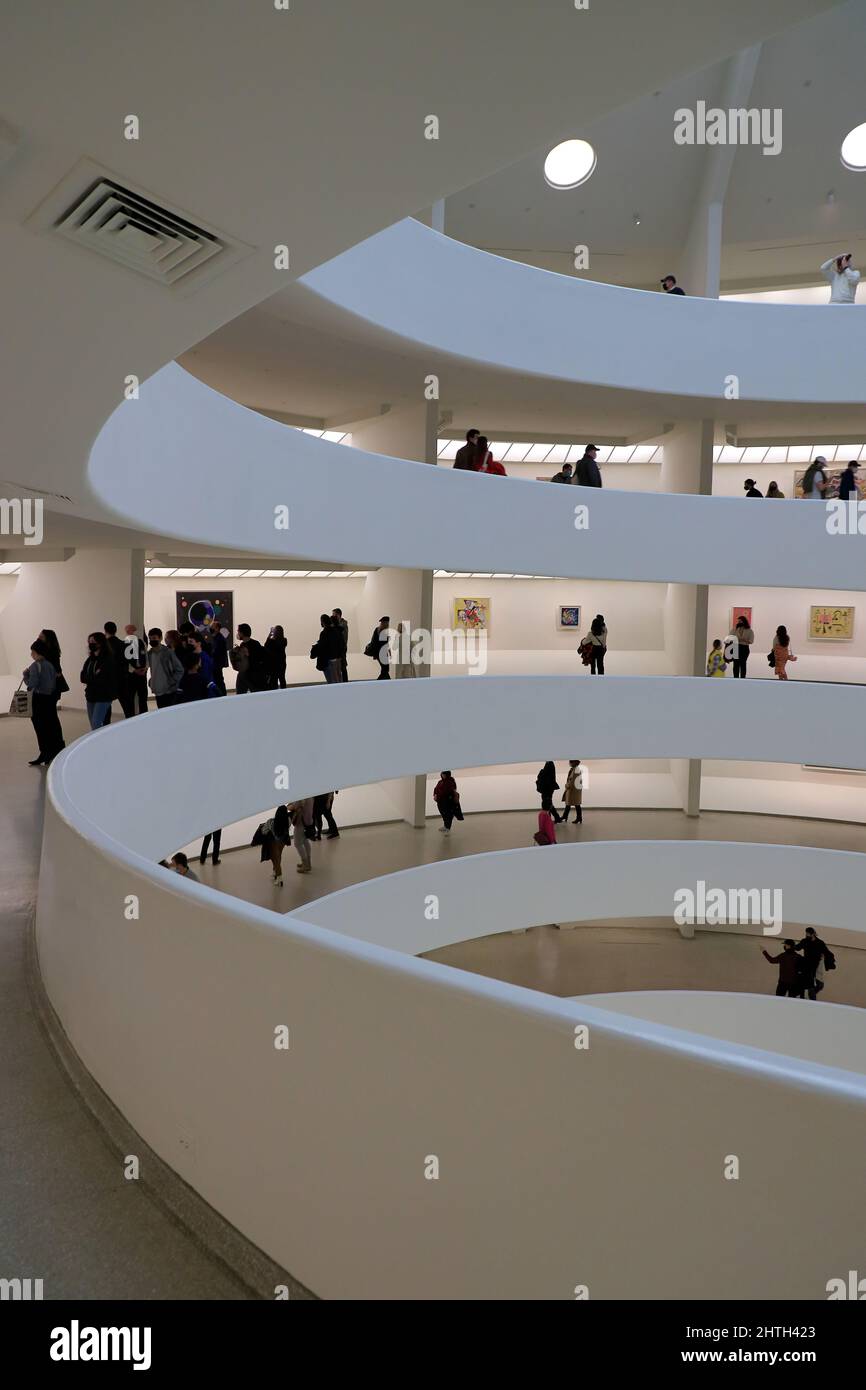 Circular ramps hi-res stock photography and images - Alamy