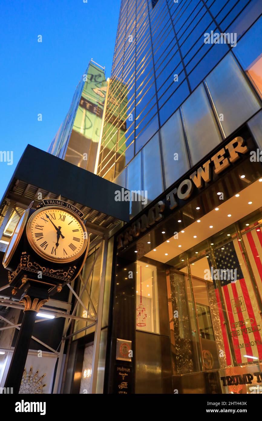Entrance of Trump Tower on 725 5th Avenue with Trump Tower clock at ...
