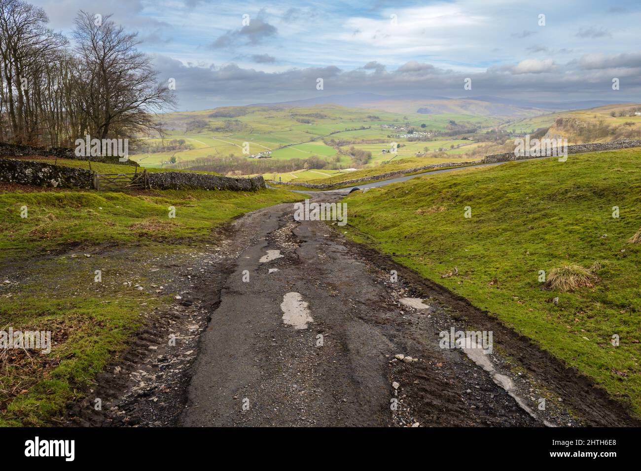 Walk or Ride - The Settle Loop The Settle Loop was the first section of the Pennine Bridleway to ...