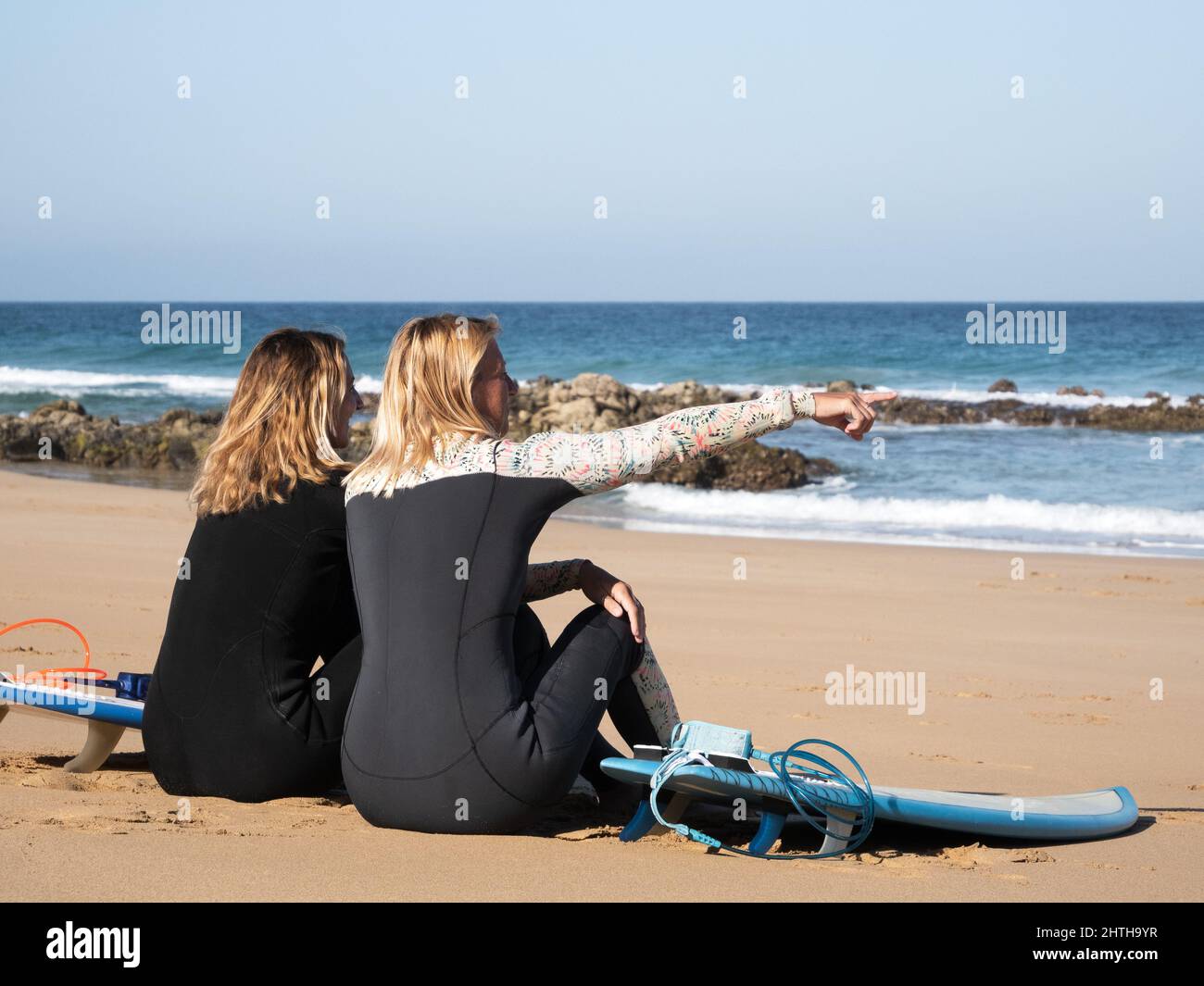 Women on waves hi-res stock photography and images - Alamy