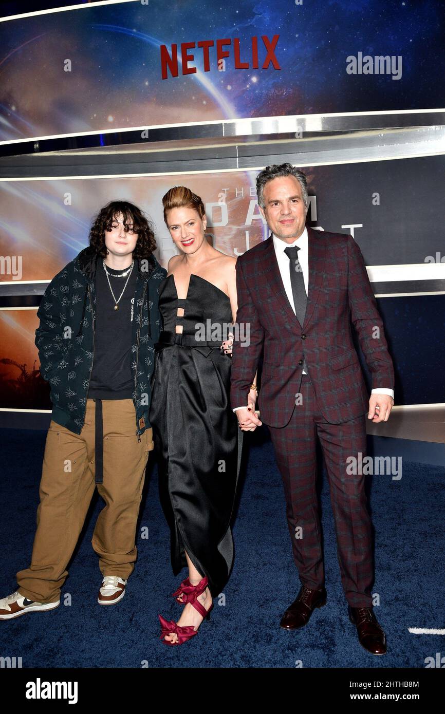 Bella ruffalo and mark ruffalo hi-res stock photography and images - Alamy