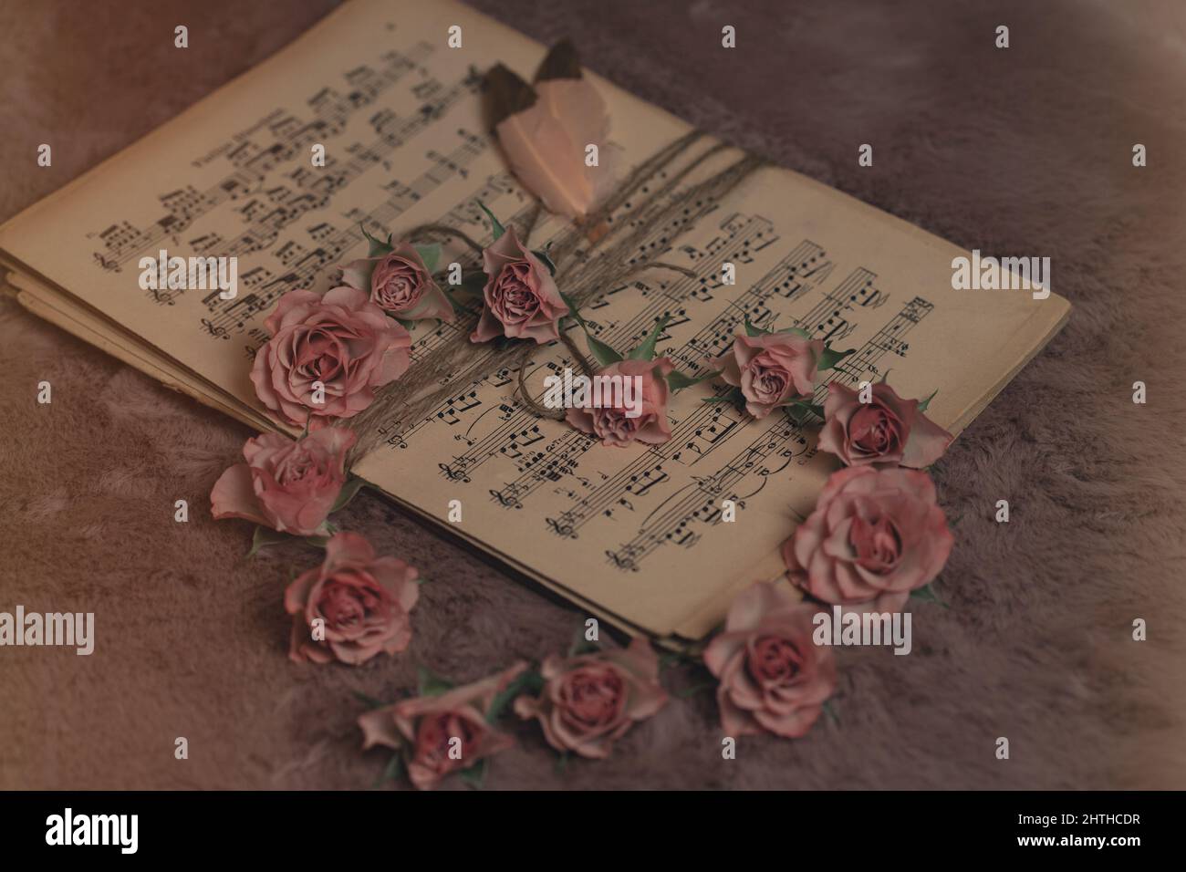 Heart music notes hi-res stock photography and images - Alamy