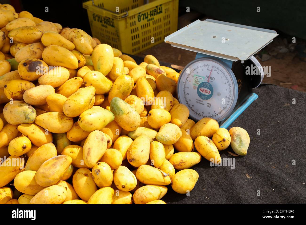 Roadside stall selling mango Stock Photo - Alamy