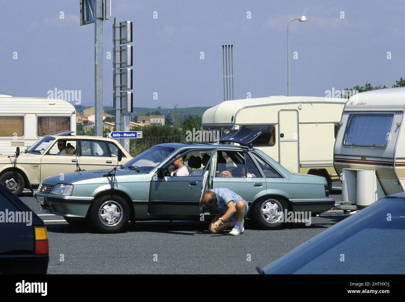 Panneaux routiers hi-res stock photography and images - Alamy